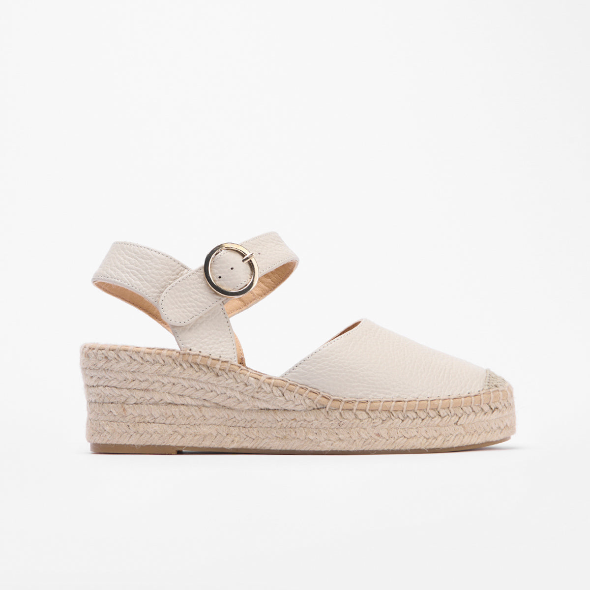 Alpargata baja destalonada con punta ovalada y pulsera al tobillo | DIONE